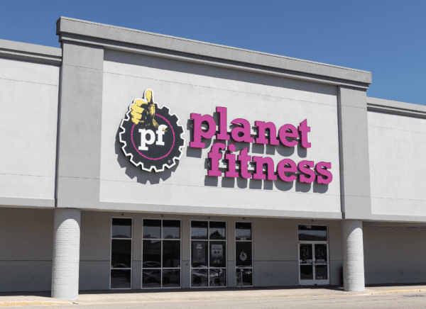 12 Movies with Unforgettable Bank Scenes (No Heists Here!) - Banking+